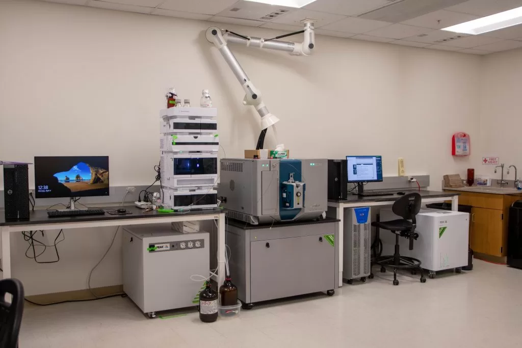 University opens three core research facilities to entire campus ...